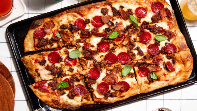 Hot Honey Spicy Pizza, Varian Topping Pizza Unik Terbaru yang Digemari ...